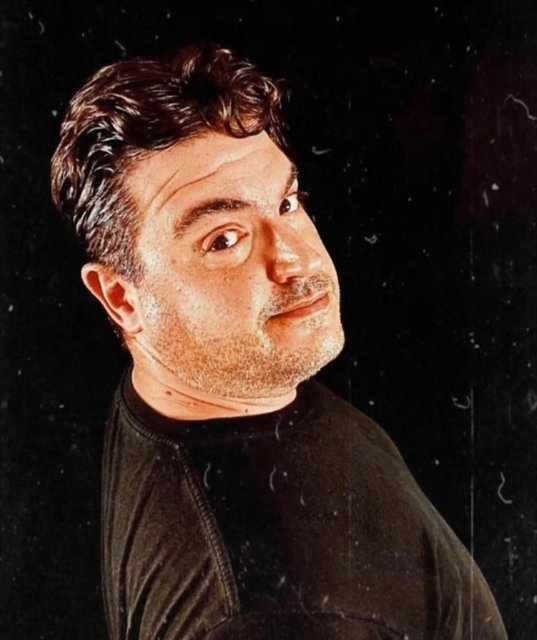 Işık Tolgay, işletmeden sahnelere geçiş yaptı