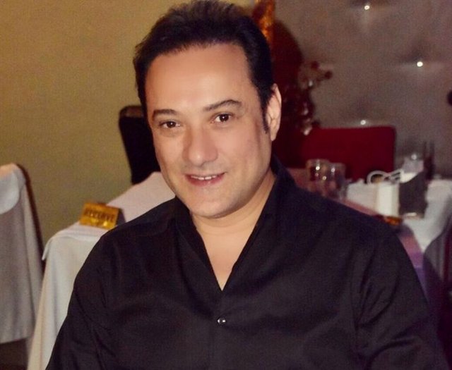 Ayhan Aşan: Eski eşim koronavirüsten vefat etti - Magazin haberleri