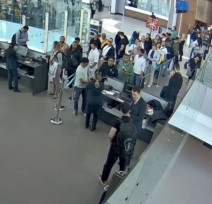 Siyam ismiyle tanınan İranlı şarkıcı Sıamak Shabdel Borhan sahte ...