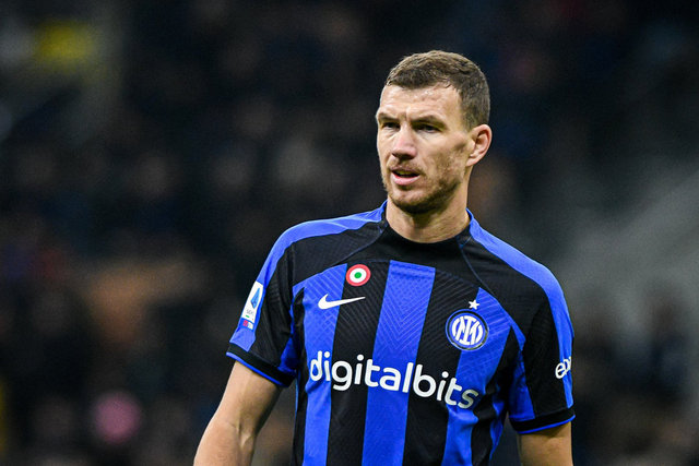 Edin Dzeko final sonrasında İstanbul'da kalacak - Son dakika Fenerbahçe ...