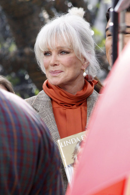 Linda Evans: Rock Hudson, bana hastalık bulaştırmamak için ağzını ...