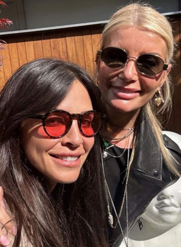 Karantina pozları... | Güncel