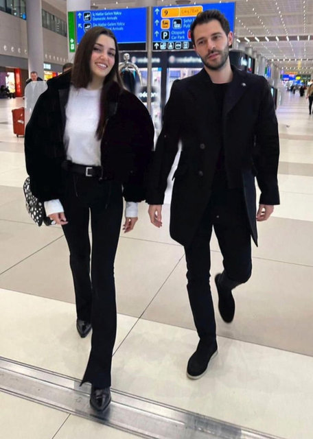 Hande Erçel ve Hakan Sabancı'dan bir ilk! - Magazin haberleri Hande Erçel ve Hakan Sabancı'dan bir ilk! - Magazin haberleri