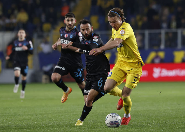 Ankaragücü Matej Hanousek ile 2 yıllık sözleşme imzaladı - MKE ...