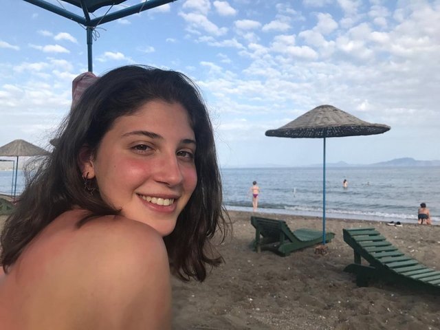 Filenin Sultanları'nın gözde ismi! İlkin Aydın'ın bikinili pozları göz ...