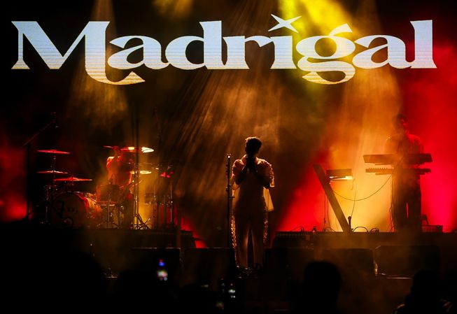 6 bin kişilik gençlik korosu