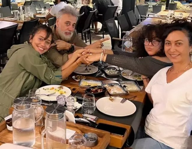 Hamdi Alkan ile Canan Hoşgör yıllar sonra buluştu - Magazin haberleri