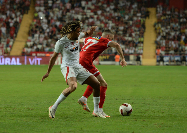 Galatasaray'da Sacha Boey'e sürpriz transfer teklifi! Arsenal... - Galatasaray haberleri ...