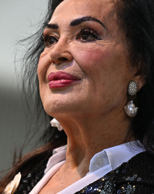 Türkan Şoray ve Ediz Hun, İzmirlilerle buluştu - Magazin haberleri