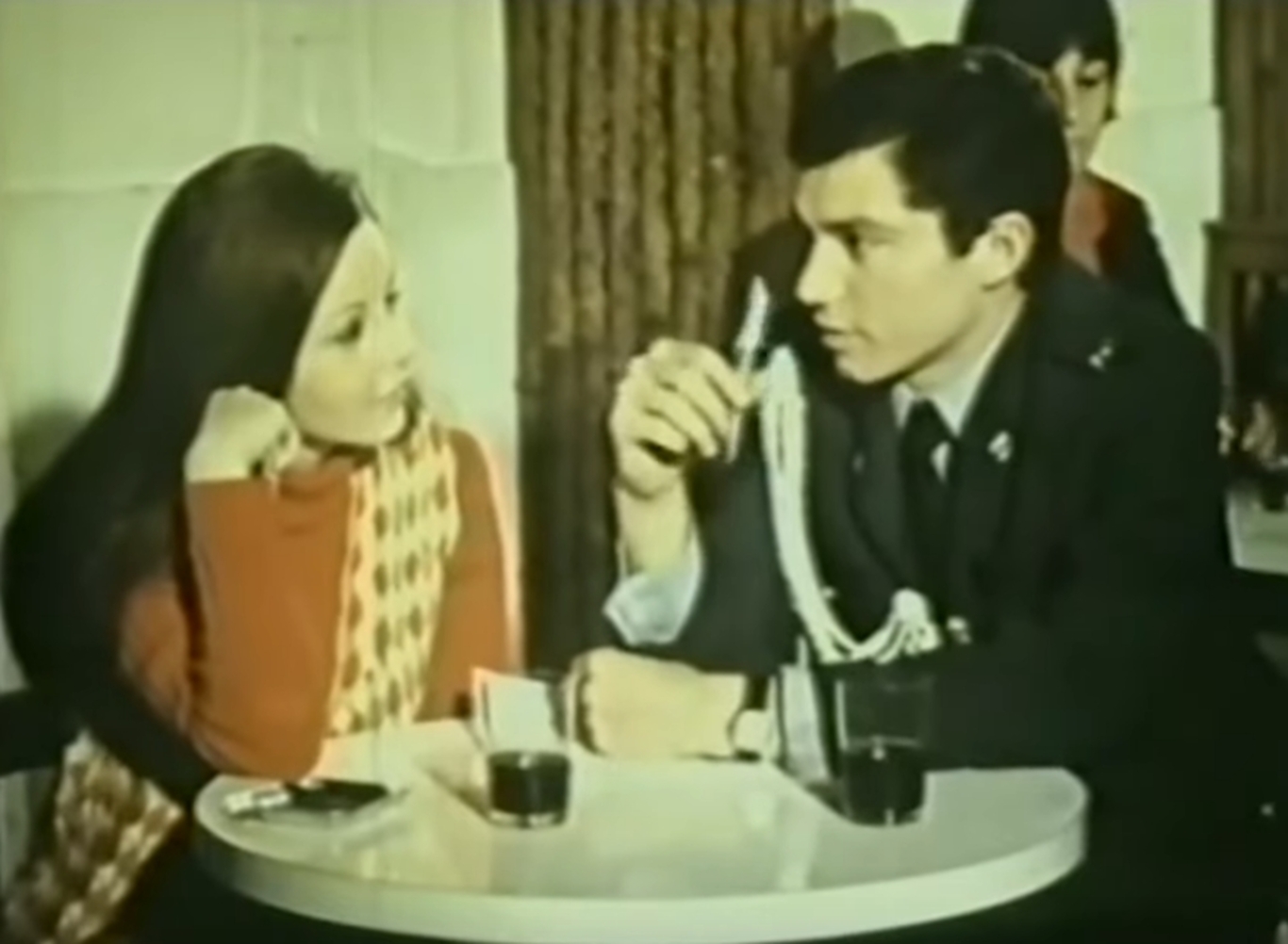 Yeşilçam'ın yakışıklısı Sertan Acar, 'Ayşecik'in hayatını kurtarmış ...