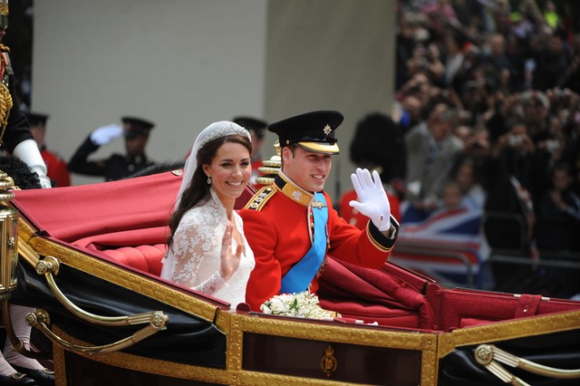 Prenses Kate Middleton ile Prens William'dan evlilik yıl dönümü ...