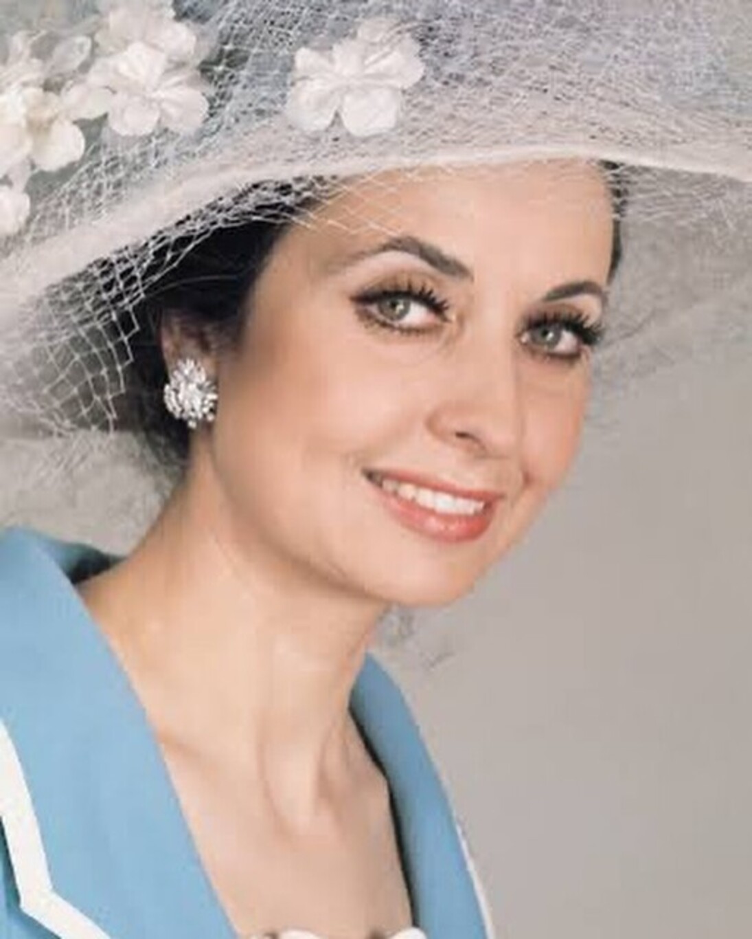 Ayten Gökçer'in vefatı için ünlülerden paylaşım: Nilgün Belgün, Demet ...