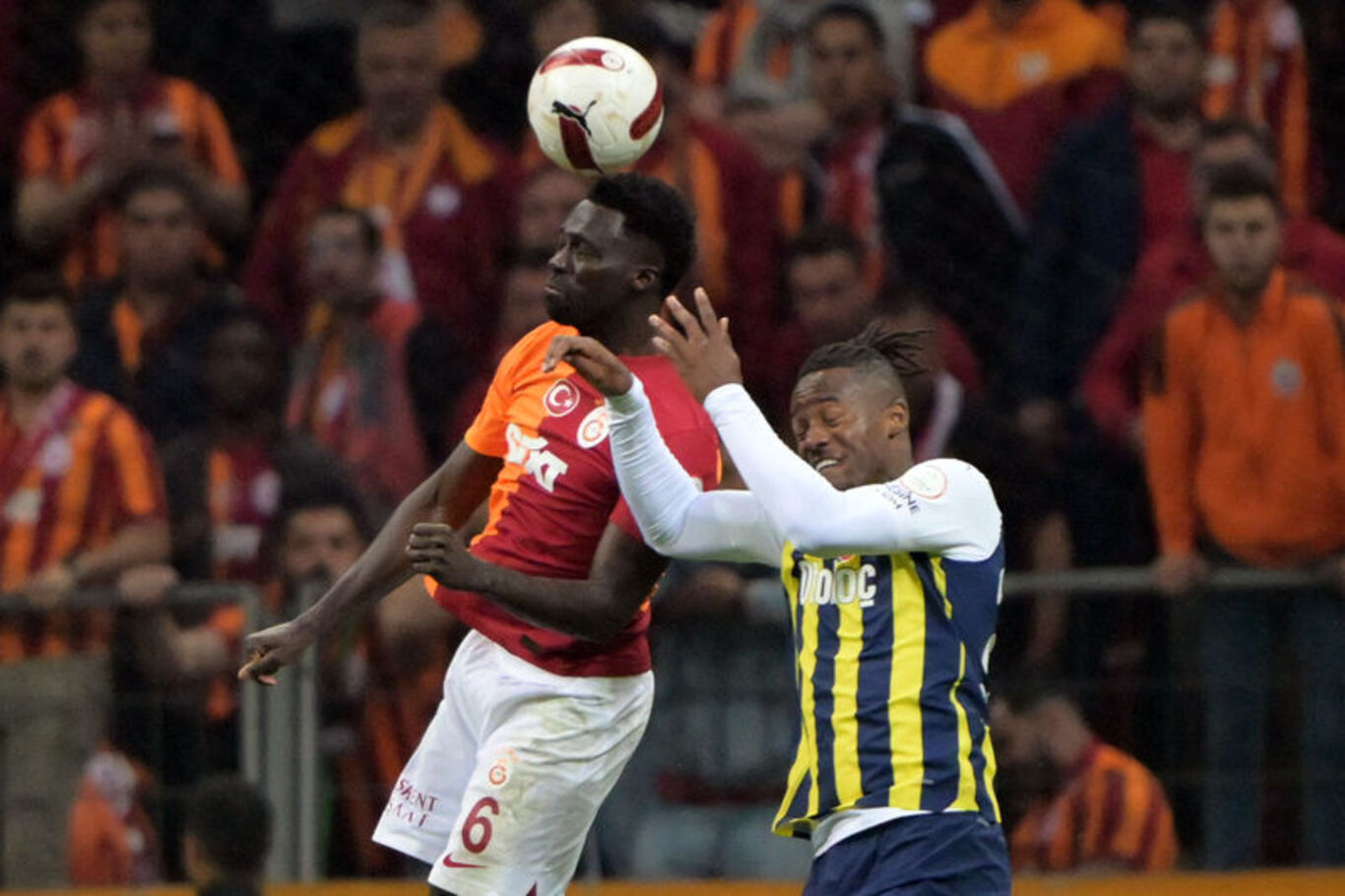 Galatasaray'dan son dakika transfer gelişmeleri! İki yıldıza teklif var ...