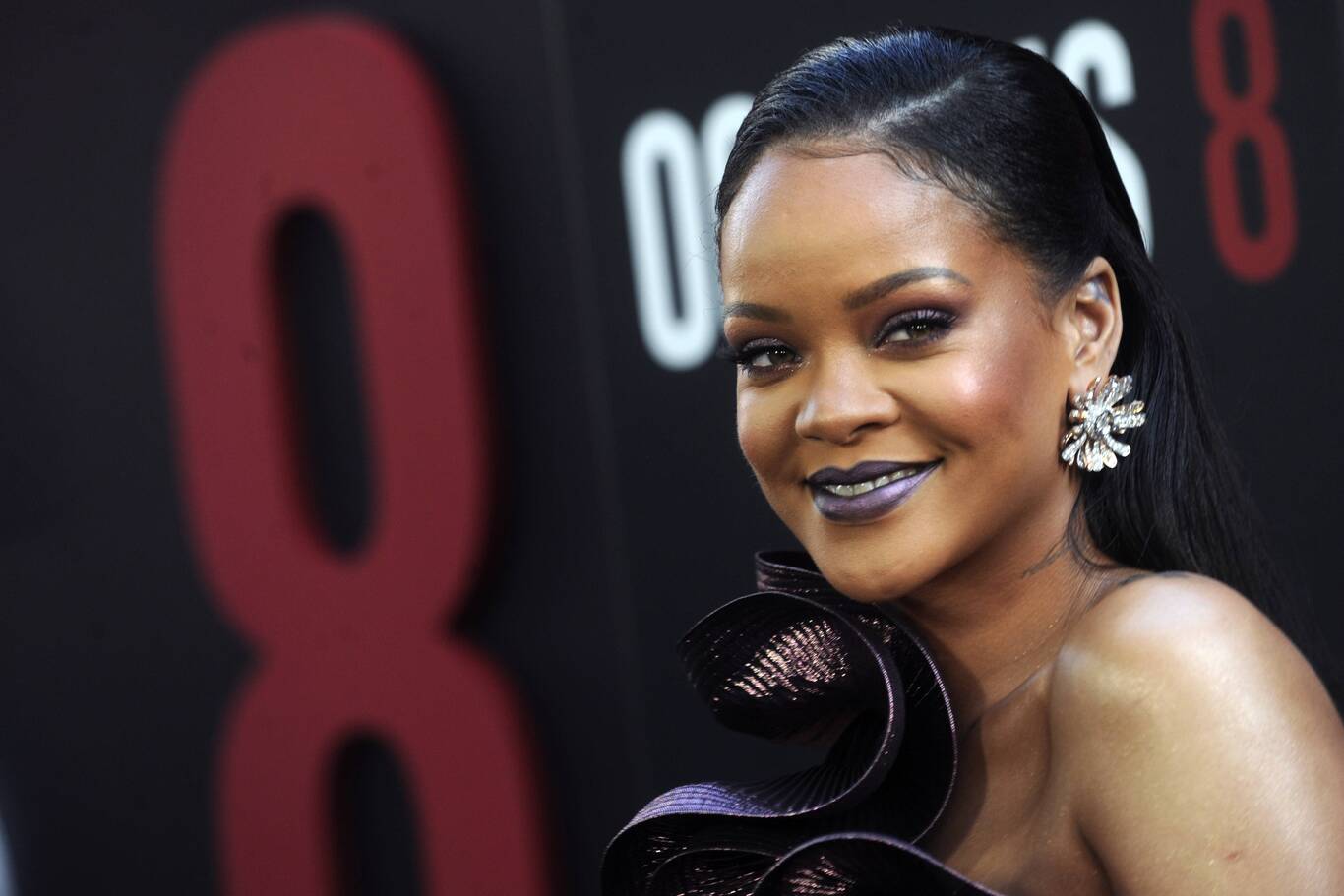 Rihanna, müzikte rekor kırarak tarihe geçti - Magazin haberleri