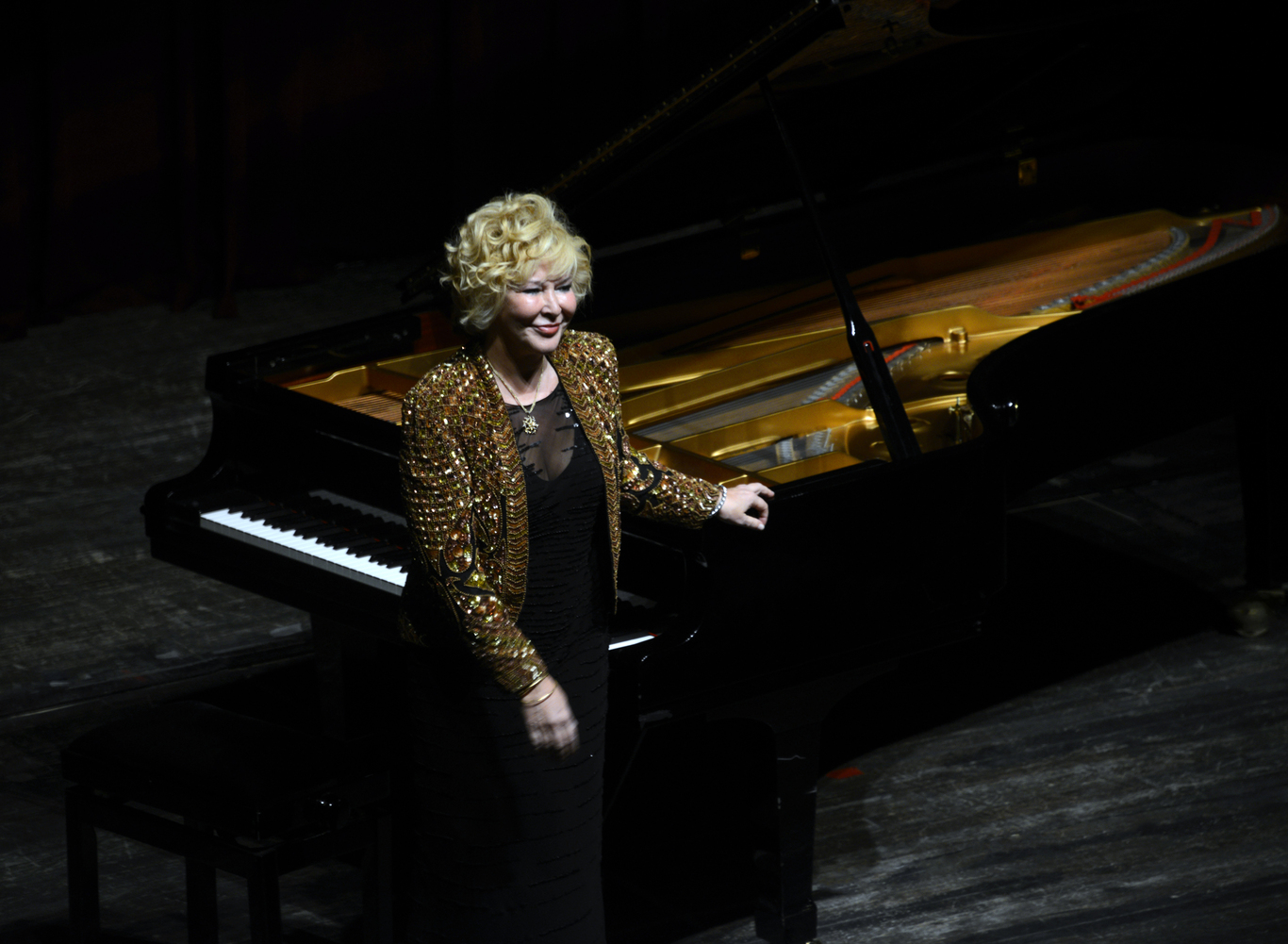 Suna Kan, Talât Halman'ı bakanlıktan eden 'Harika Çocuk' - Magazin ...