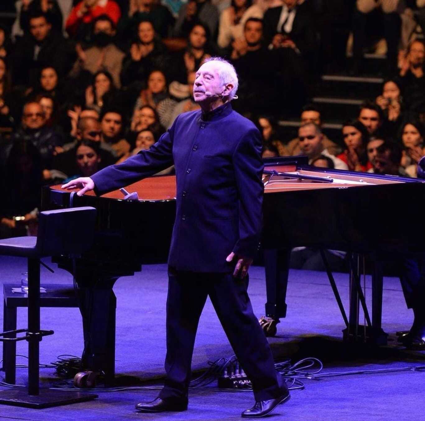 Genco Erkal'ın ölümü ünlü isimleri yasa boğdu - Magazin haberleri