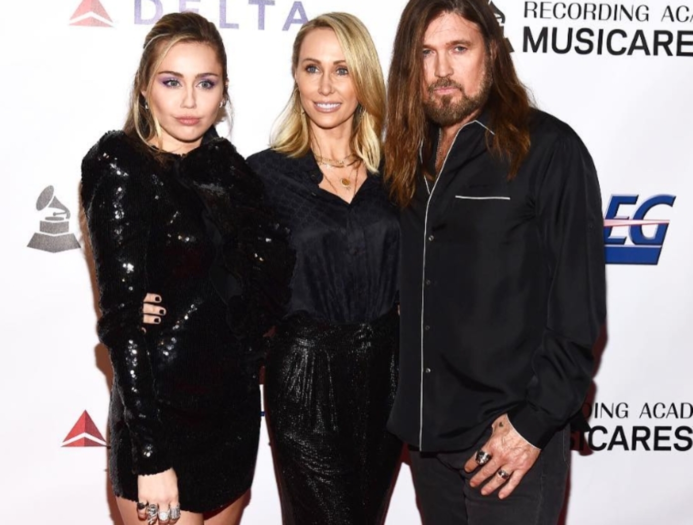 Cyrus ailesinde sular durulmuyor! İşte Miley Cyrus ve ailesindeki ...