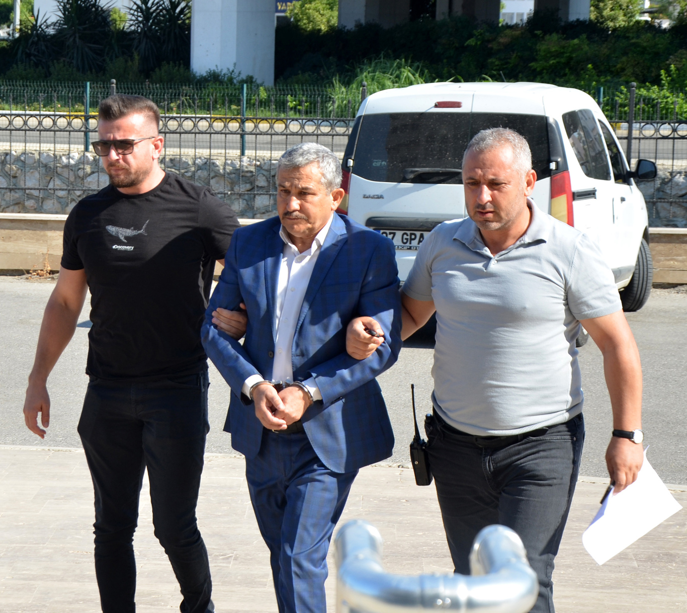Başkan yardımcısı meclis üyesini öldürdü: Cinayetin altından WhatsApp ...