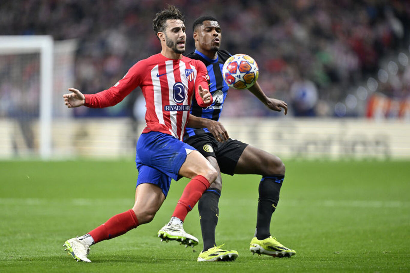 Son dakika transfer haberleri - Galatasaray'dan bir gece iki transfer ...