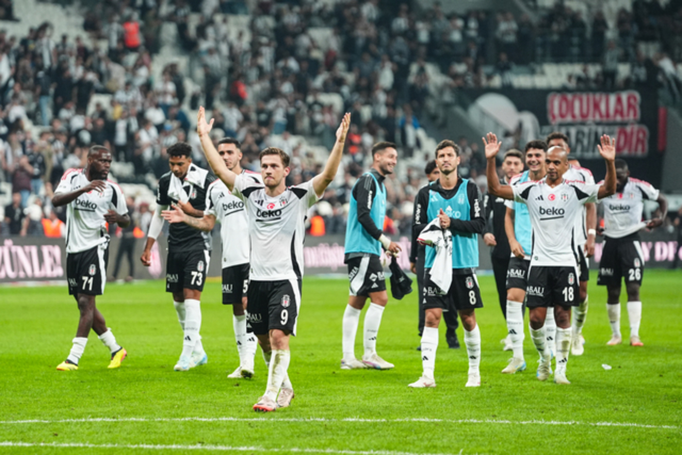 CANLI YAYIN TRT 1 İZLE | Ajax-Beşiktaş maçı TRT 1 şifresiz canlı izle ...