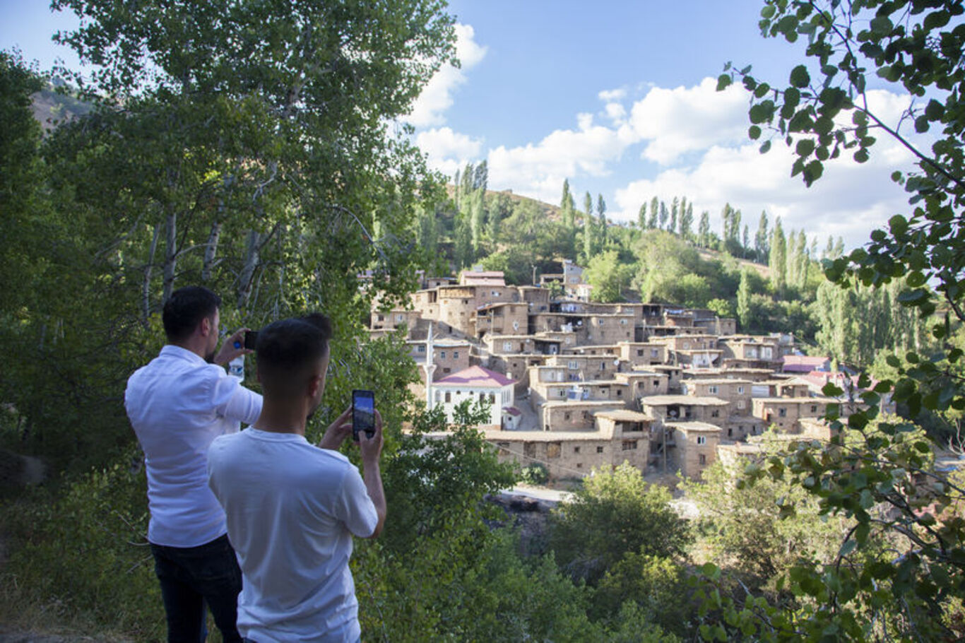 Fotoğraf tutkunları Bitlis'teki taş evleri görüntüledi