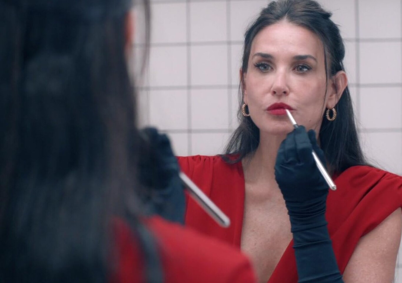 The Substance ile 2024'e damga vurdu! Demi Moore'un mutlaka izlenilmesi ...