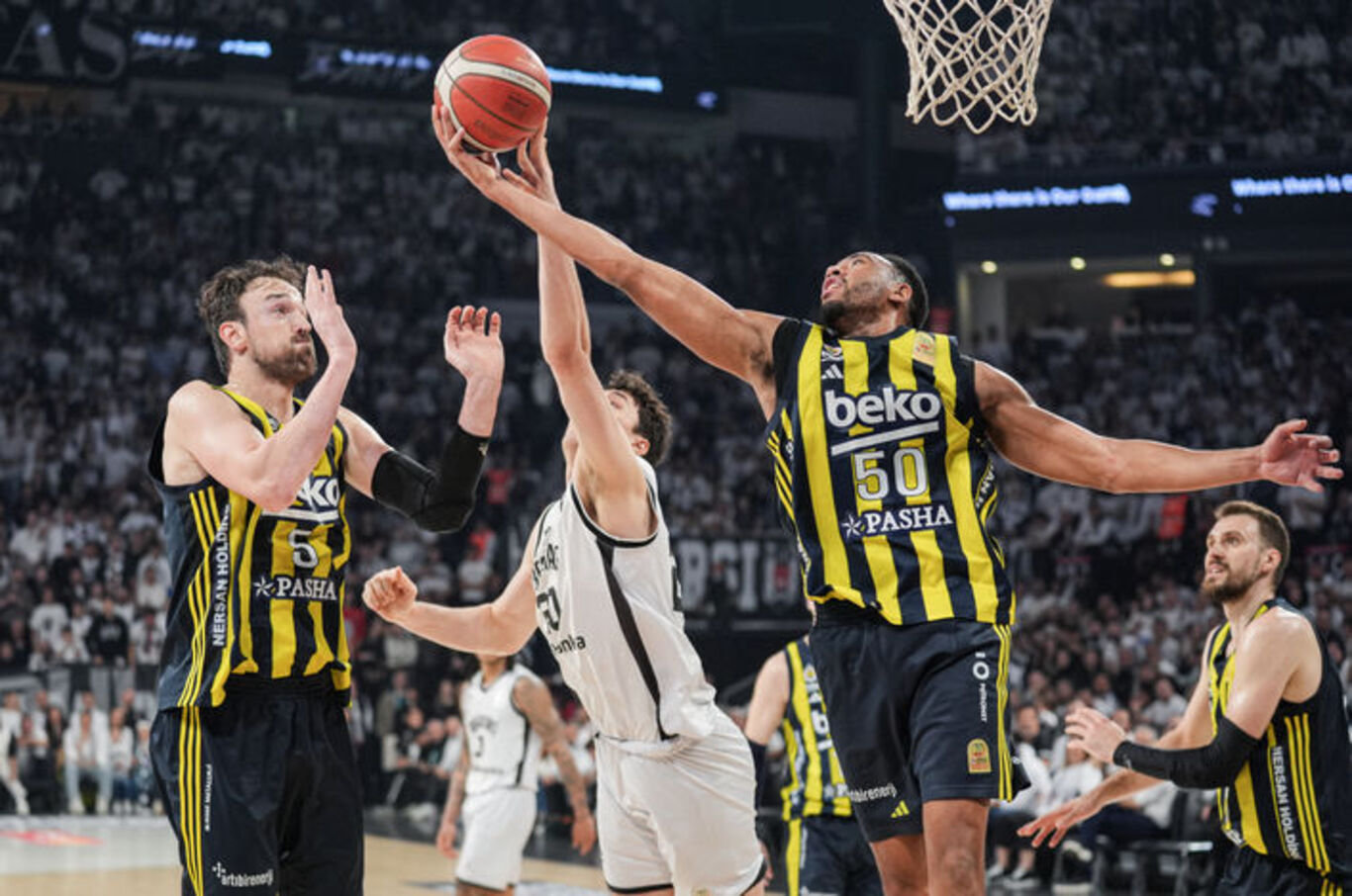 Fenerbahçe Beko-Beşiktaş Fibabanka maçı ne zaman, saat kaçta ...