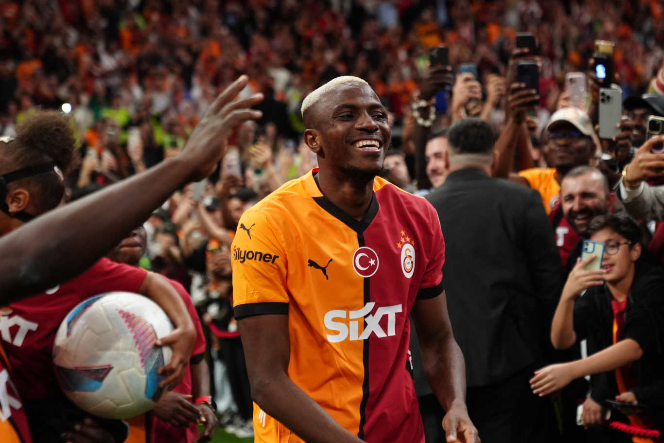 Osimhen transferinde son durum | Liverpool da yarışa girdi ...