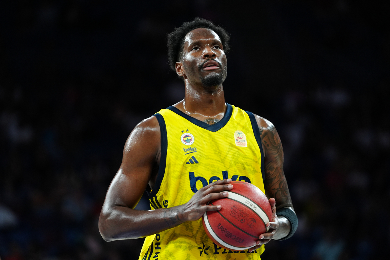 Fenerbahçe Beko'dan NBA'e transfer: Nigel Hayes-Davis'in yeni adresi ...