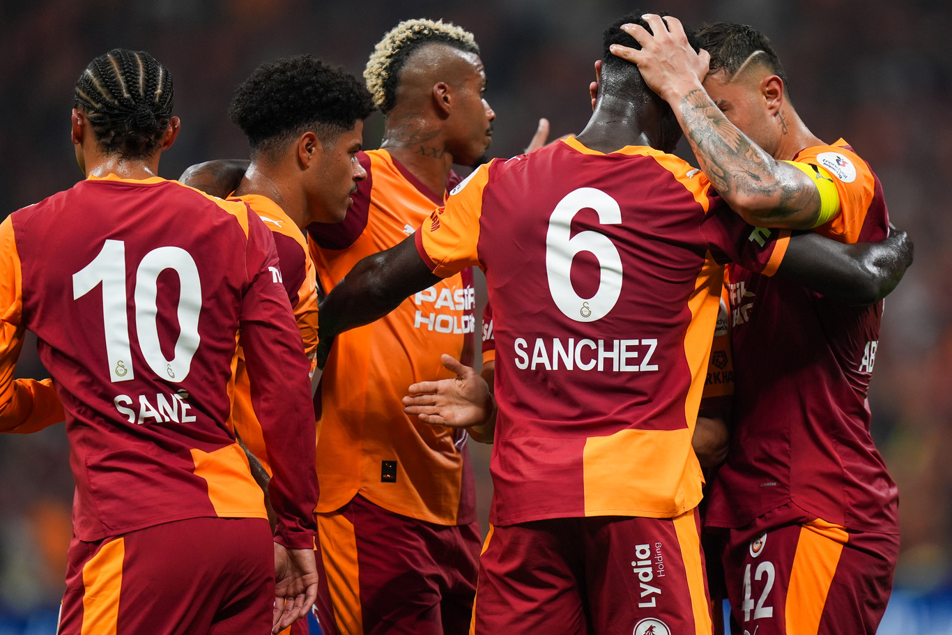 Davin Sanchez, Galatasaray tarihine geçti: 4000. gol! - Galatasaray ...
