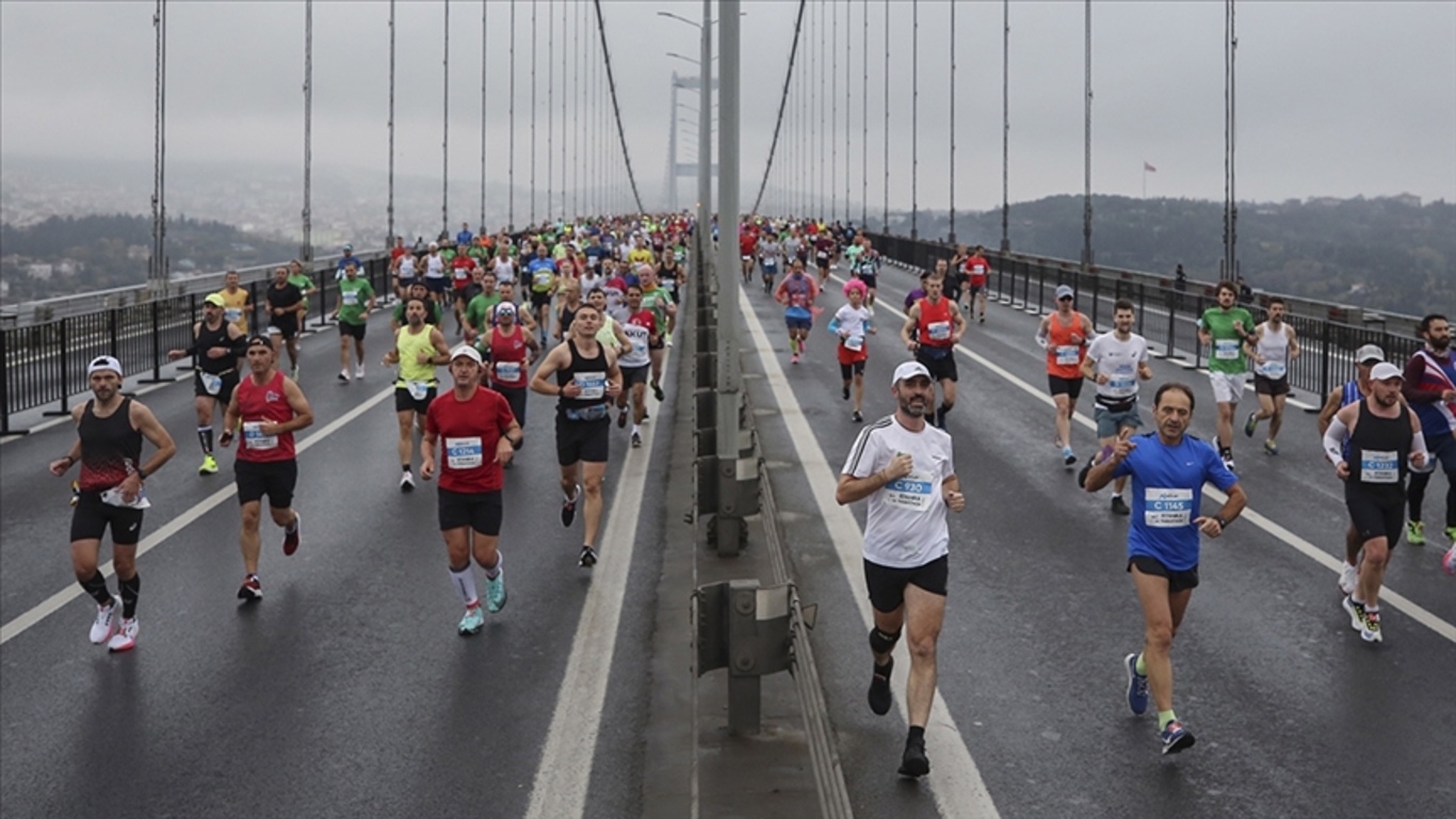 İstanbul Maratonu ne zaman? 2025 İstanbul Maratonu hangi yollar trafiğe ...