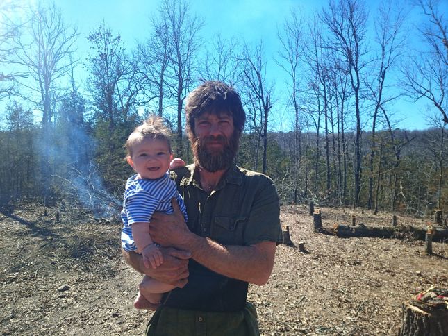 Eski çocuk yıldız Bug Hall, yoksulluk yemini etti - Magazin haberleri