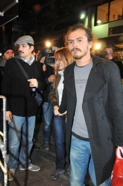 Genç sevgilisi çok utandırdı! GALERİ