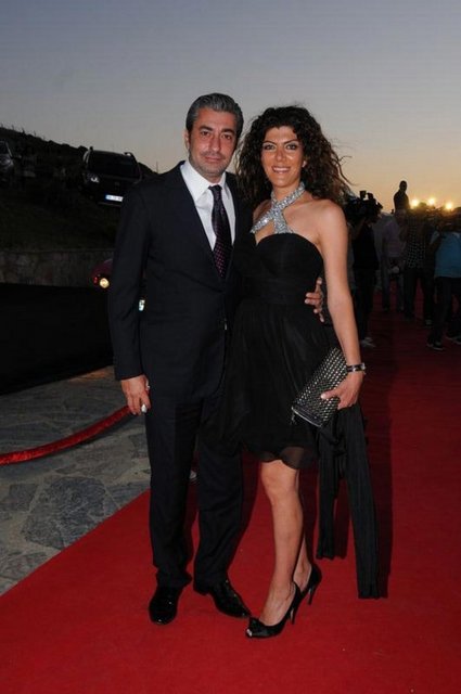 Melek Angun ile evlenen Oktay Kaynarca'nın nikâhı Twitter'a böyle ...