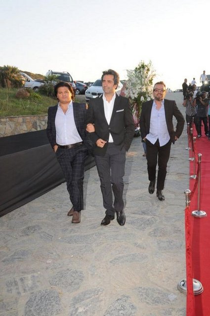 Melek Angun ile evlenen Oktay Kaynarca'nın nikâhı Twitter'a böyle ...