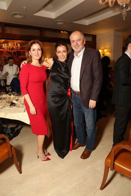 Sosyetenin ünlü avukatı Altın Mimir, cuma akşamı Cipriani Restaurant'ta ...