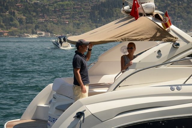 Cemiyet hayatının genç temsilcilerinden Batu Aksoy, geçtiğimiz günlerde ...