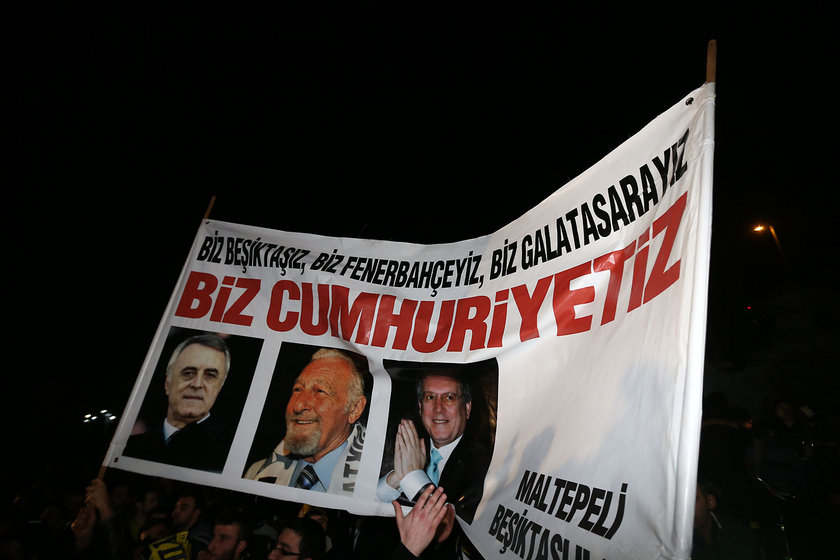 Aziz Yıldırım İstanbul'a geldi Sabiha Gökçen Havalimanı - Fenerbahçe ...