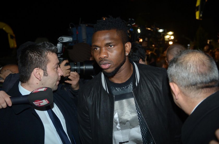 Aziz Yıldırım İstanbul'a geldi Sabiha Gökçen Havalimanı - Fenerbahçe ...