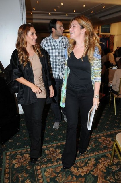 Cemiyet hayatının sevilen çiftlerinden Mehmet-Hande Gamgam, önlüklerini ...