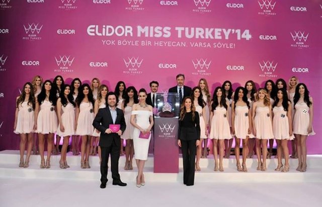 Amine Gülşe kimdir, miss turkey 2014 birincisi, Amine Gülşe boyu - 1 ...