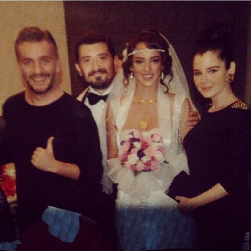 Seda Bakan, eşi Ali Erel ile Cihangir'deydi...