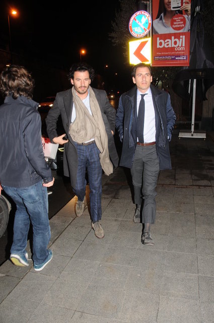 İşadamı Moris Kohen, 40. yaşını yaklaşık üç yüz kişinin katıldığı bir ...