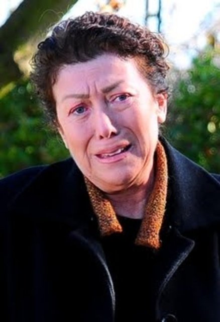 Emel Müftüoğlu, Sezen Aksu'nun 14 yaşındaki fotoğraflarını paylaştı...