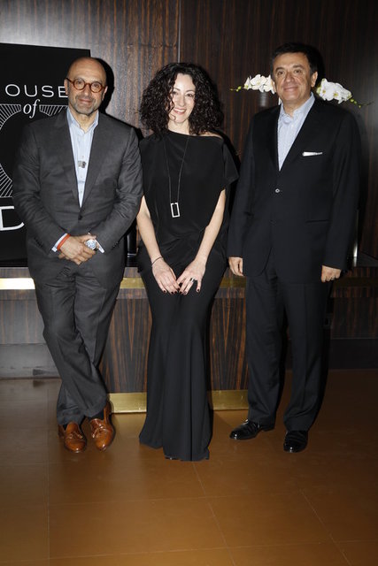 Yeni tasarımlara özel tanıtım - Davetler Galeriları