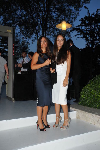 Sabancı ve kızı davette - HT Kulüp Galeriları