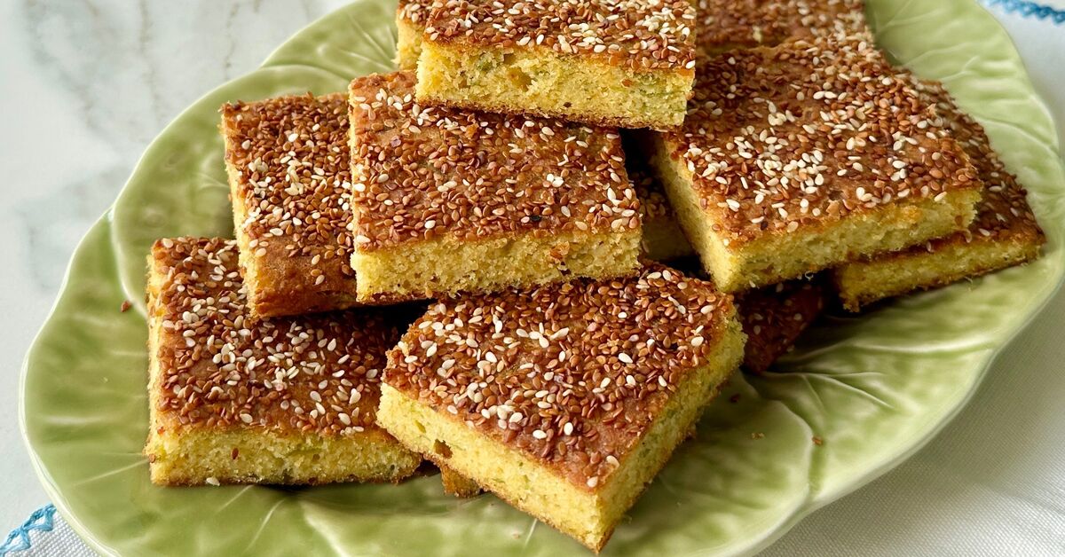 Plaska (Pırasalı mısır unlu çörek) nasıl yapılır?