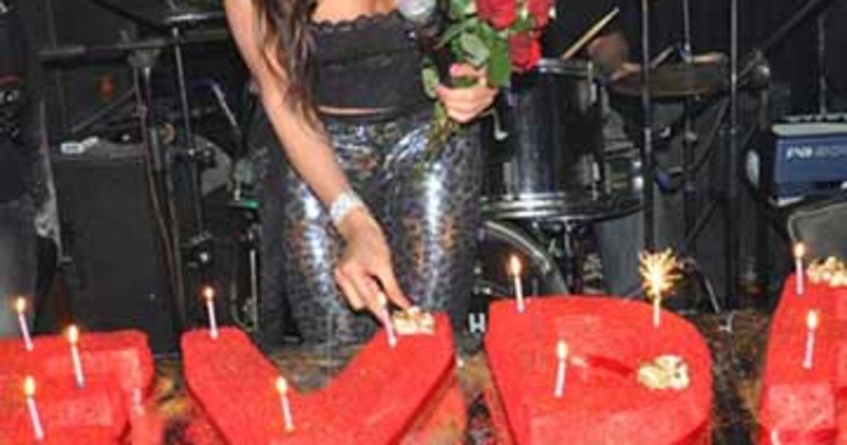 Sevda Demirel'den 35 yaş frikiği GALERİ