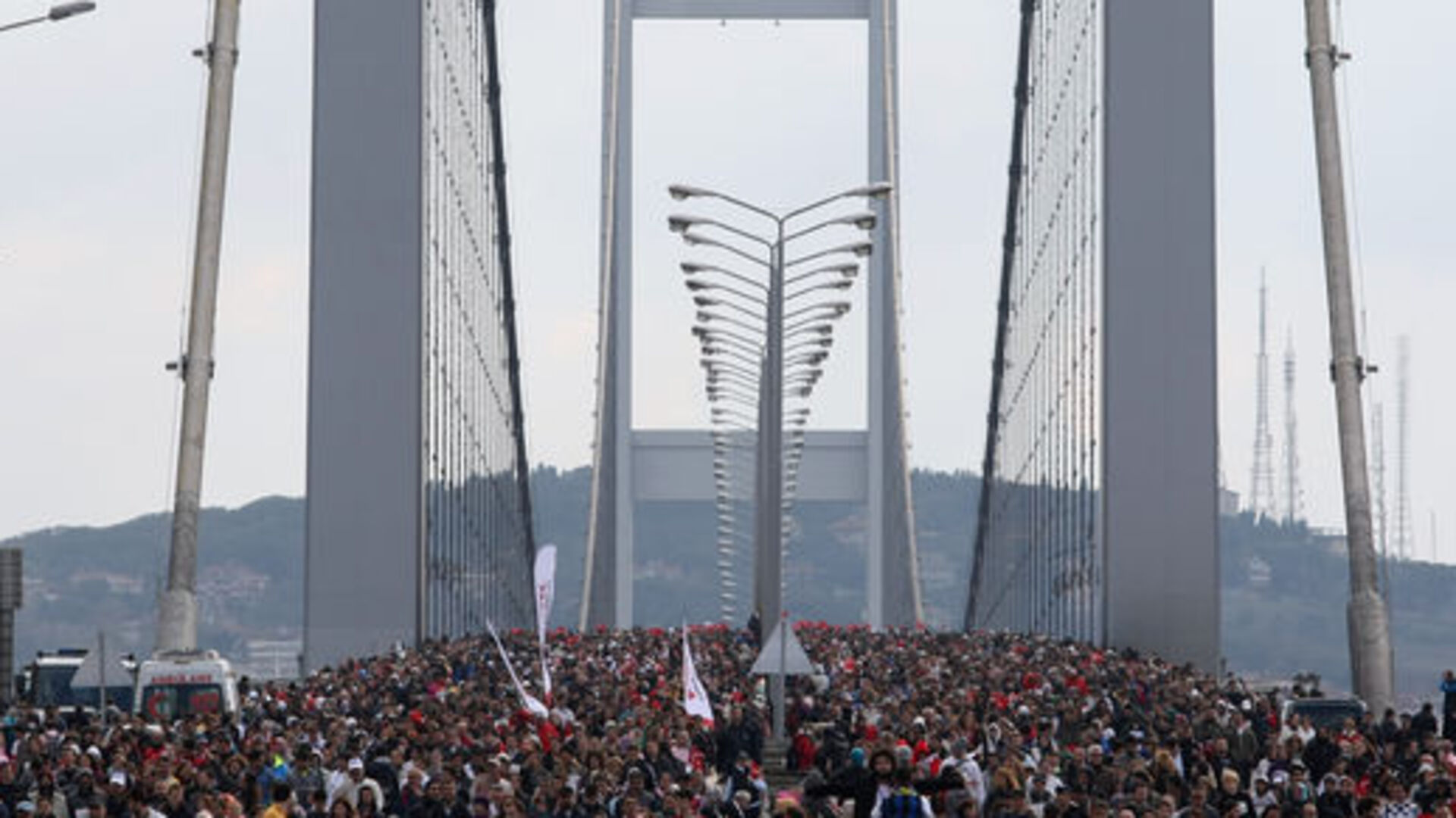 34. Vodafone Avrasya Maratonu'na katılan 34 yaşındaki Türk sporcu Ali ...