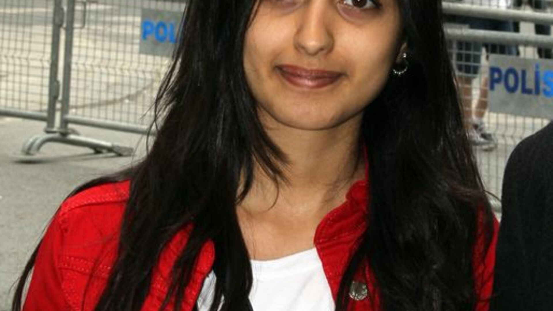 Dilan Alp bu yıl babasıyla birlikte yeniden Taksim'e geldi